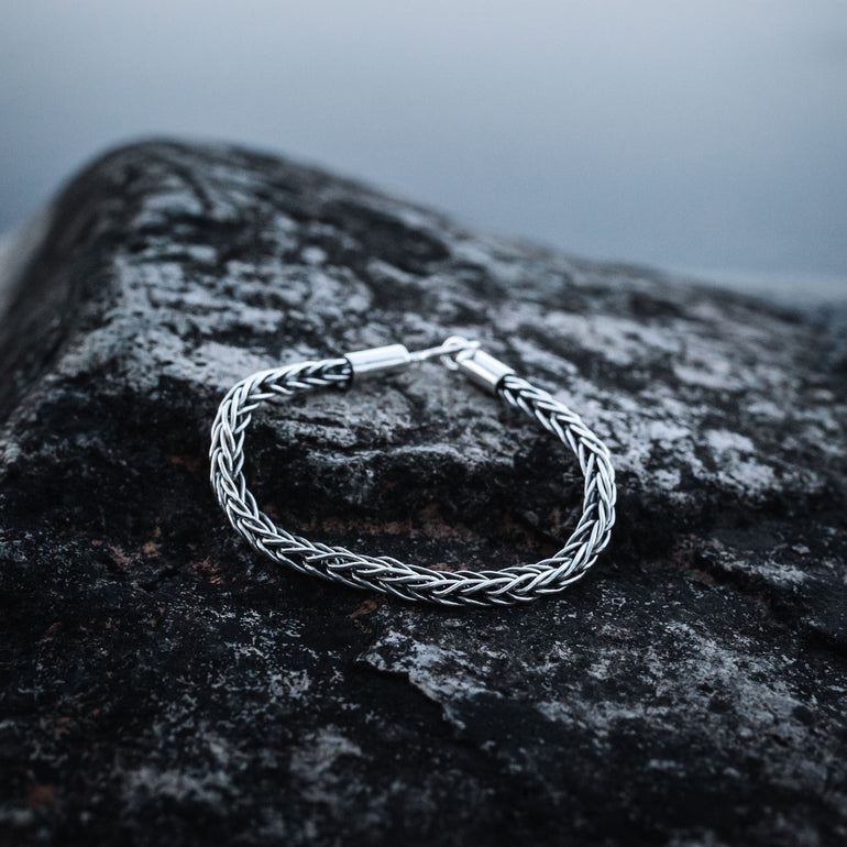 Bracelets & chains – Fig's