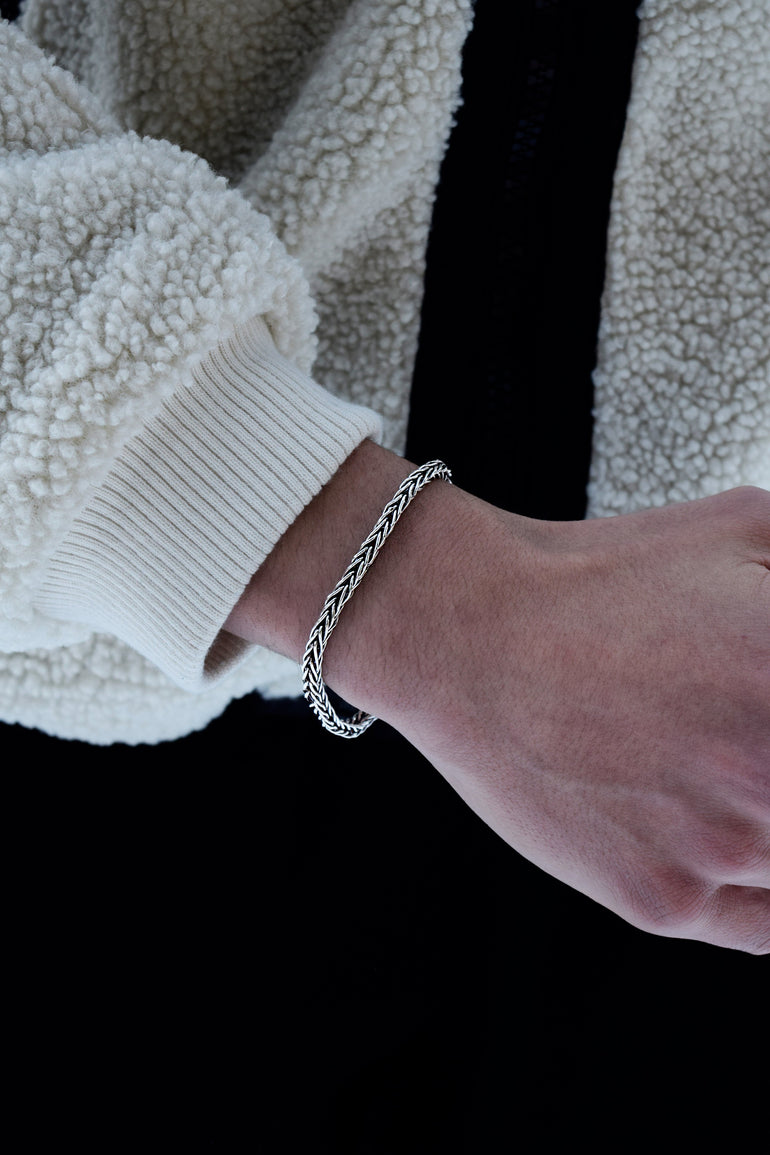 Bracelets & chains – Fig's